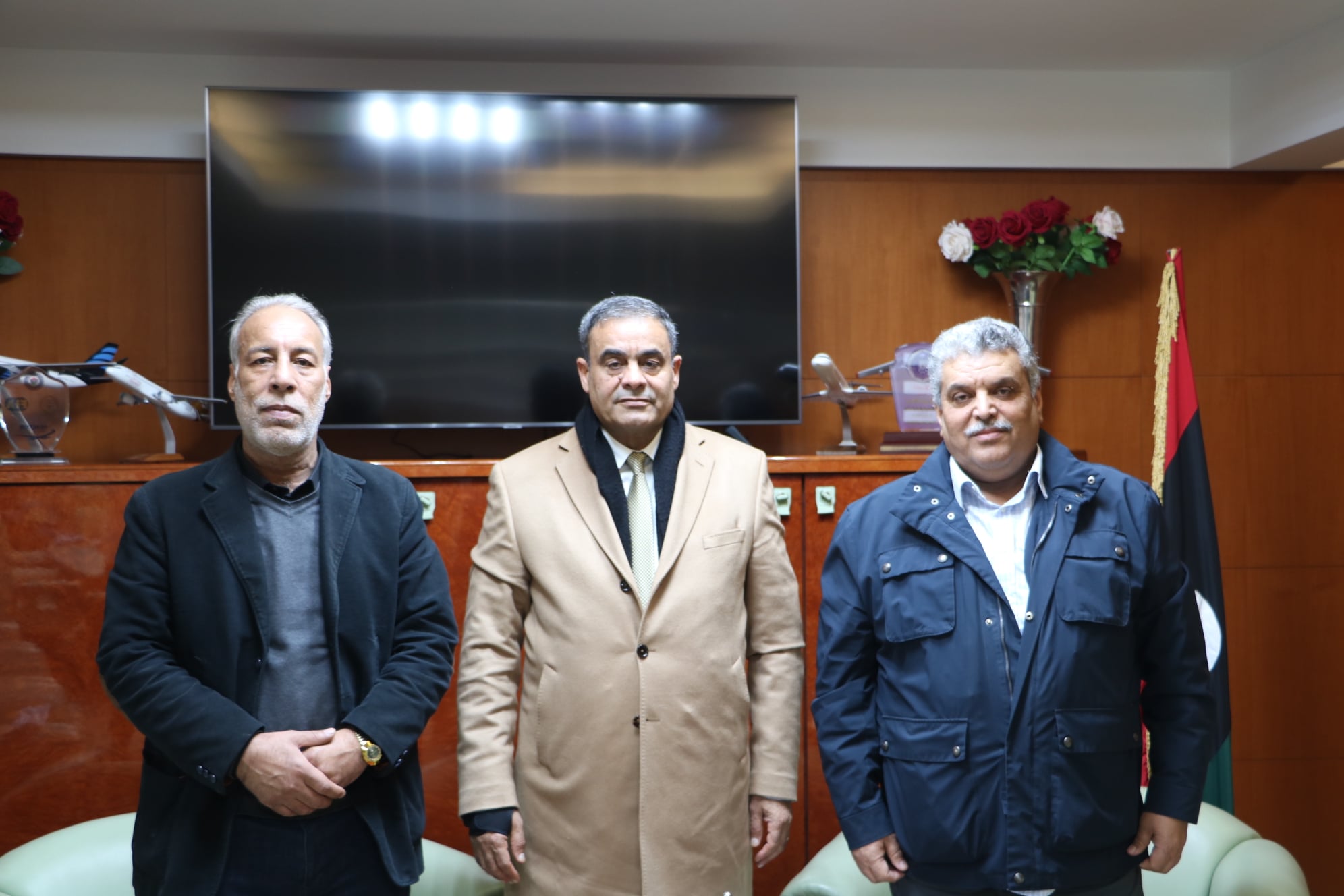 وكالة الأنباء الليبية وزير المواصلات يجتمع مع النقابة العامة
