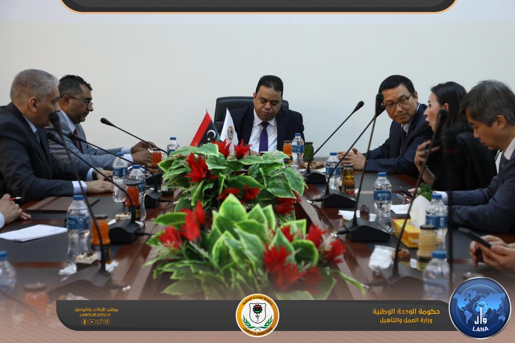 وكالة الأنباء الليبية وزير العمل والتأهيل يناقش افاق التعاون مع سفير