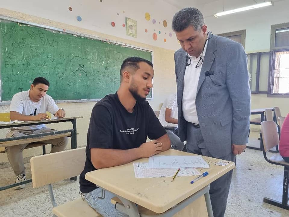وكالة الأنباء الليبية وزير التربية والتعليم يتفقد سير امتحانات