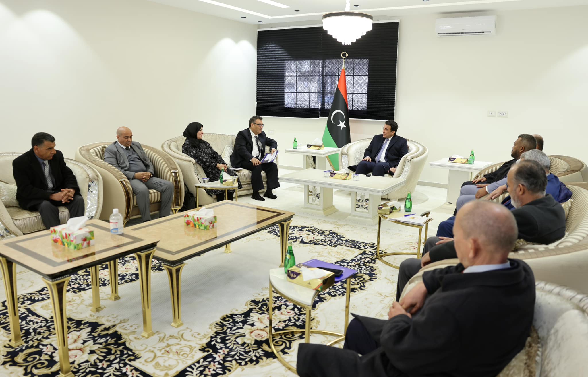 وكالة الأنباء الليبية المنفي يبحث مع عدد من رؤساء الأحزاب السياسية
