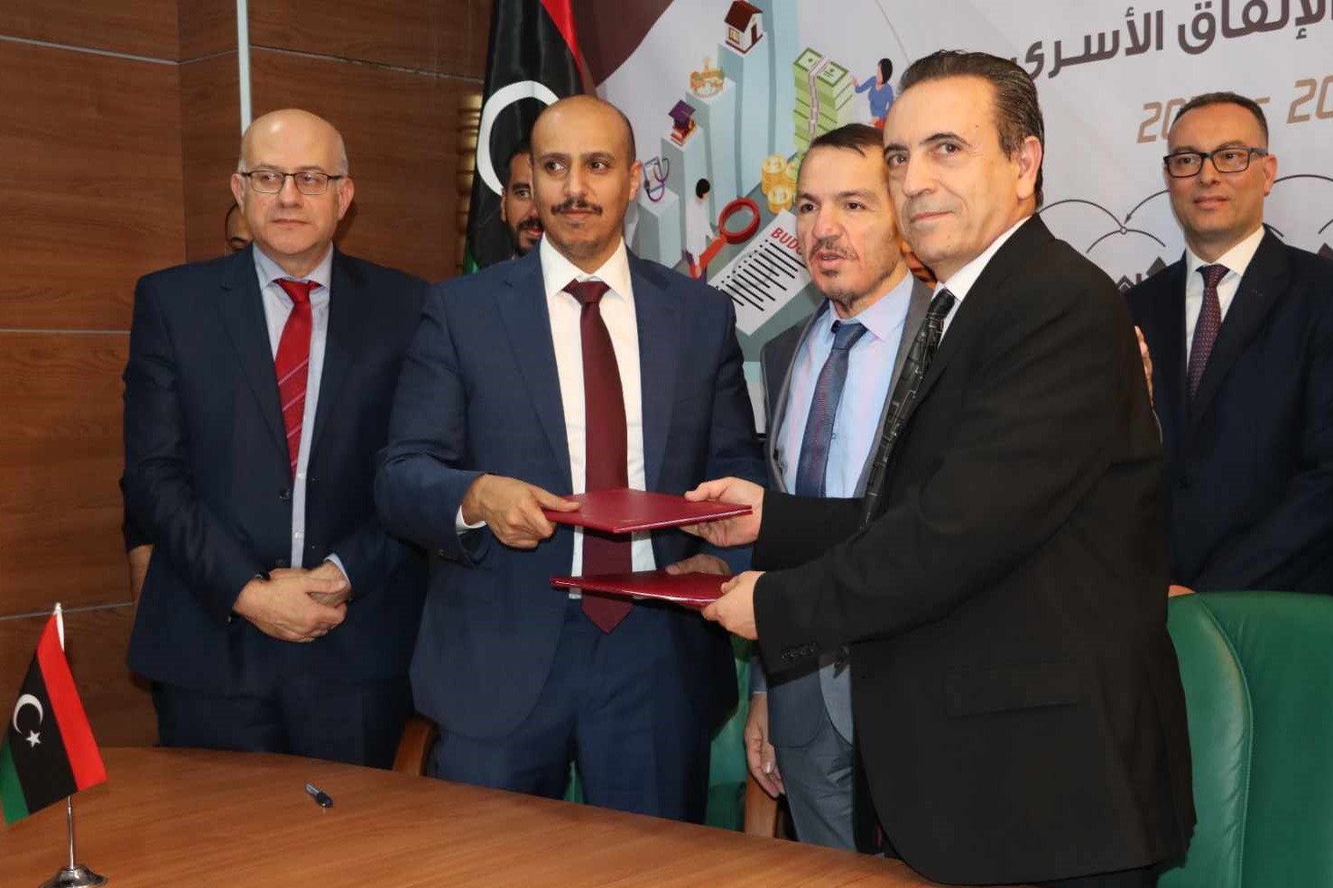 وكالة الأنباء الليبية وزارة التخطيط بحكومة الوحدة الوطنية توفع مذكرة